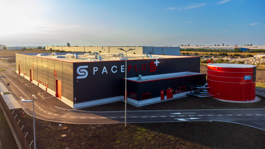 A new 1,000 sqm lease has been signed for SPACEPLUS - Speedwell